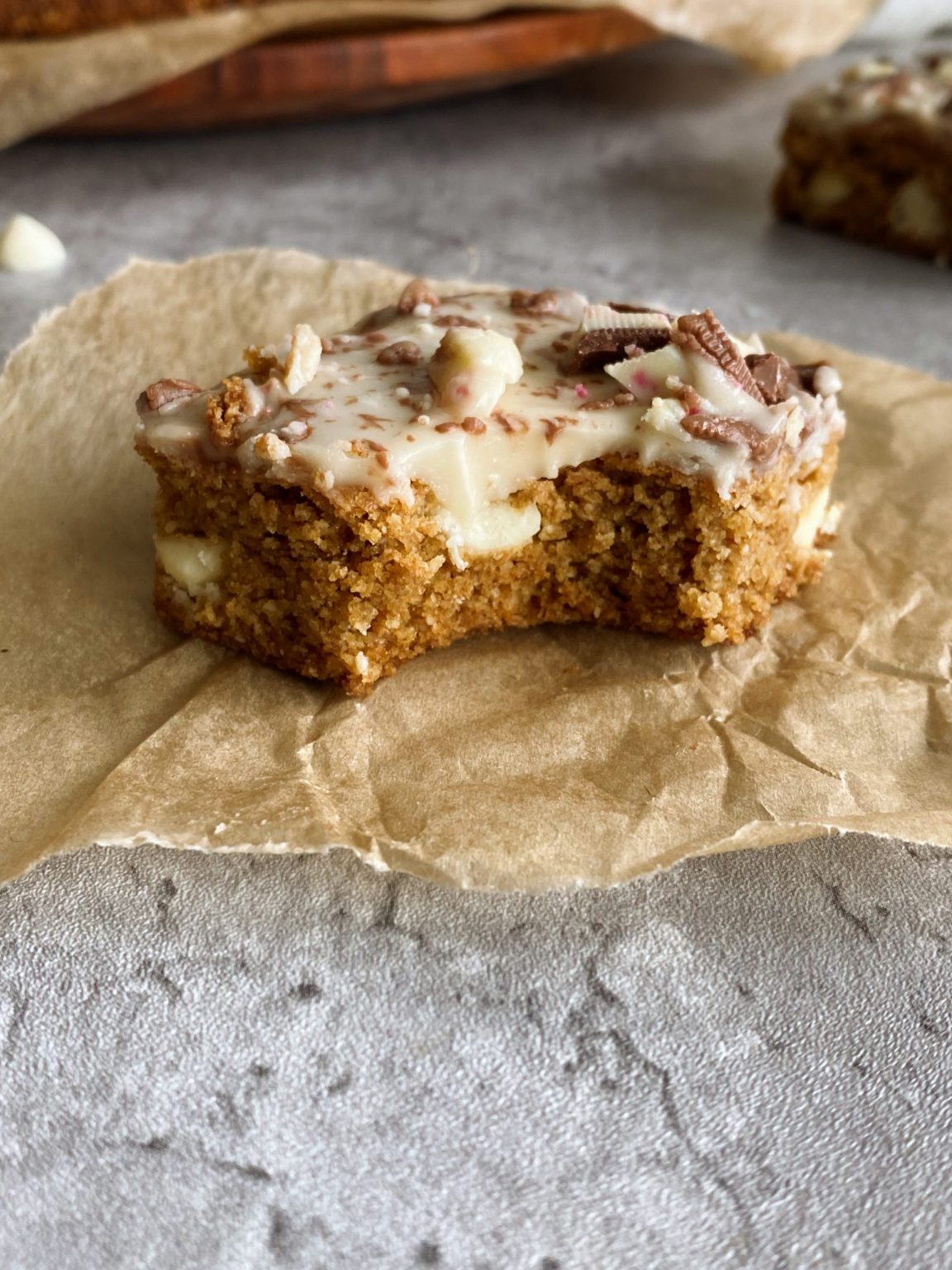 White Chocolate Peppermint Cookie Bars - Something Nutritious