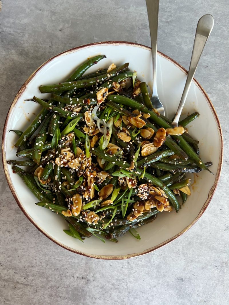 Chili Garlic Green Beans - Something Nutritious