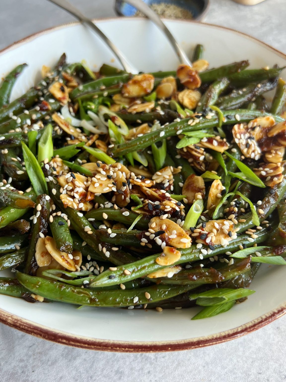 Chili Garlic Green Beans - Something Nutritious