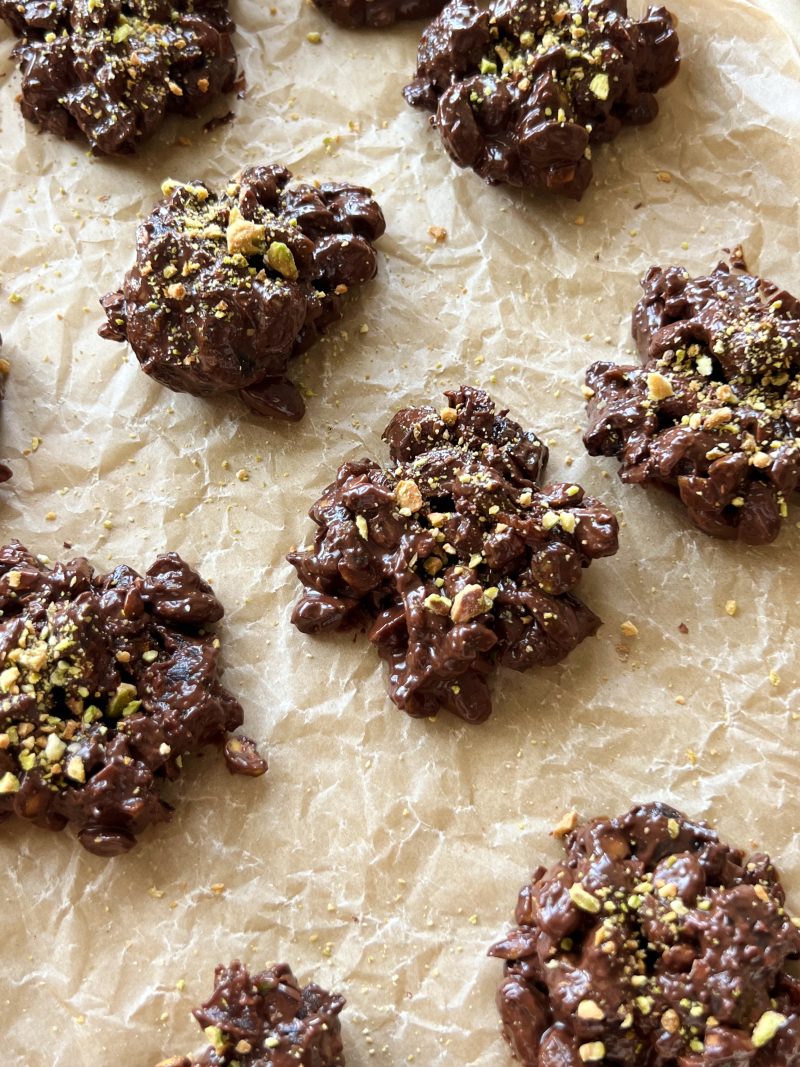 Pistachio Date Clusters - Something Nutritious