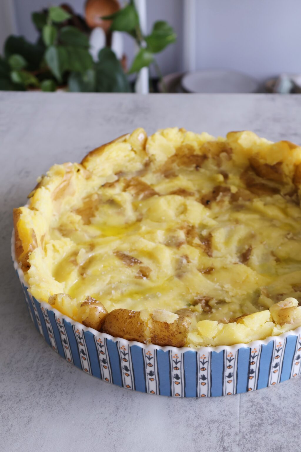Smashed Potato Crusted Quiche - Something Nutritious